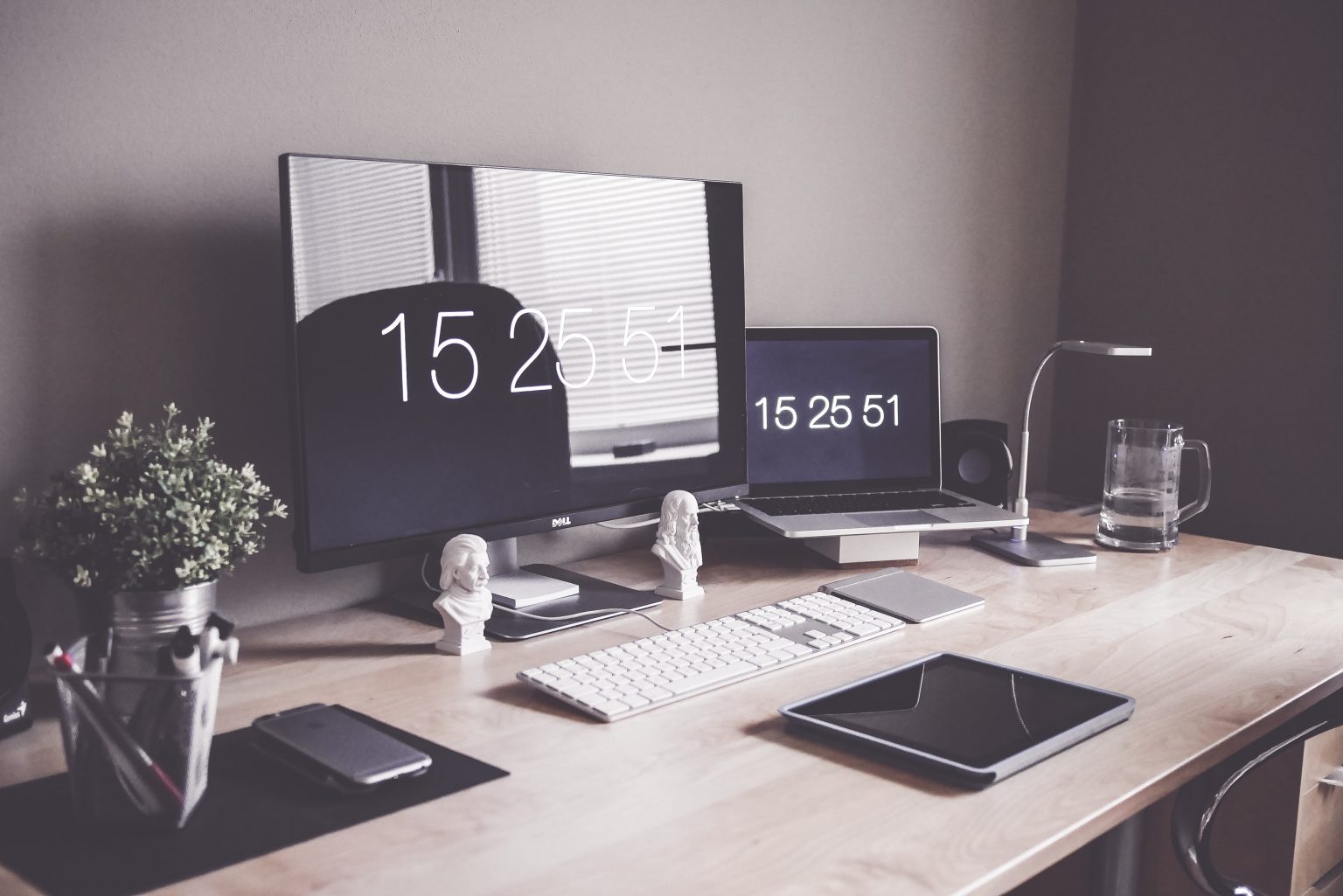 How to Organize Your Digital Space | Jessica Stansberry